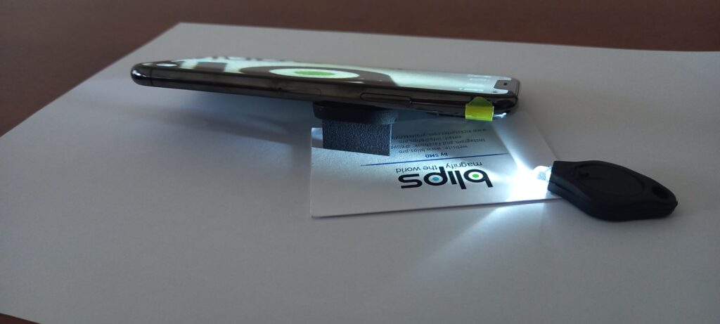 Adjustable spacer and external light for Macro kit - SmartMicroOptics