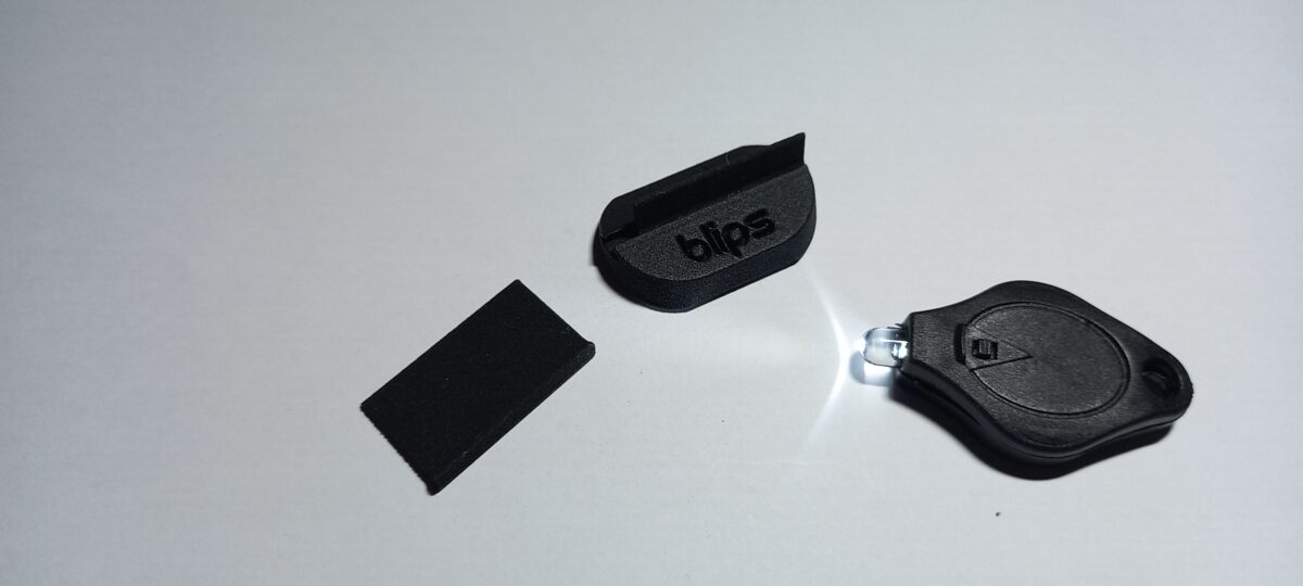 Adjustable spacer and external light for Macro kit - SmartMicroOptics